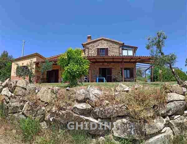 Casa indipendente in vendita a Roccastrada