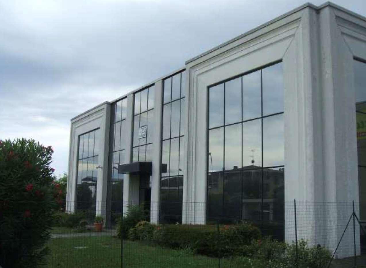 Capannone in vendita a Botticino