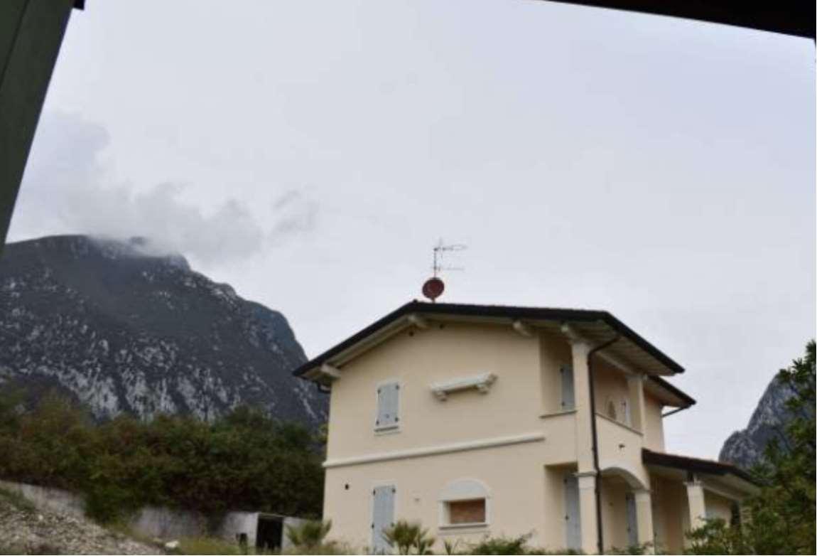 Garage - Posto auto in vendita a Toscolano Maderno