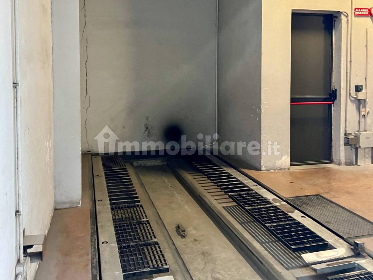 Posto auto in vendita a Torino
