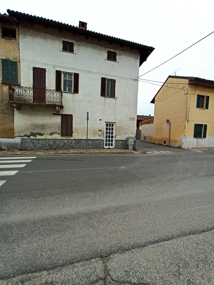 Appartamento in vendita a Frassineto Po