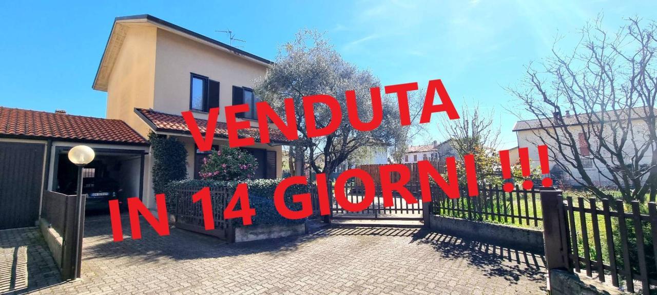 Villa in vendita a Sulbiate