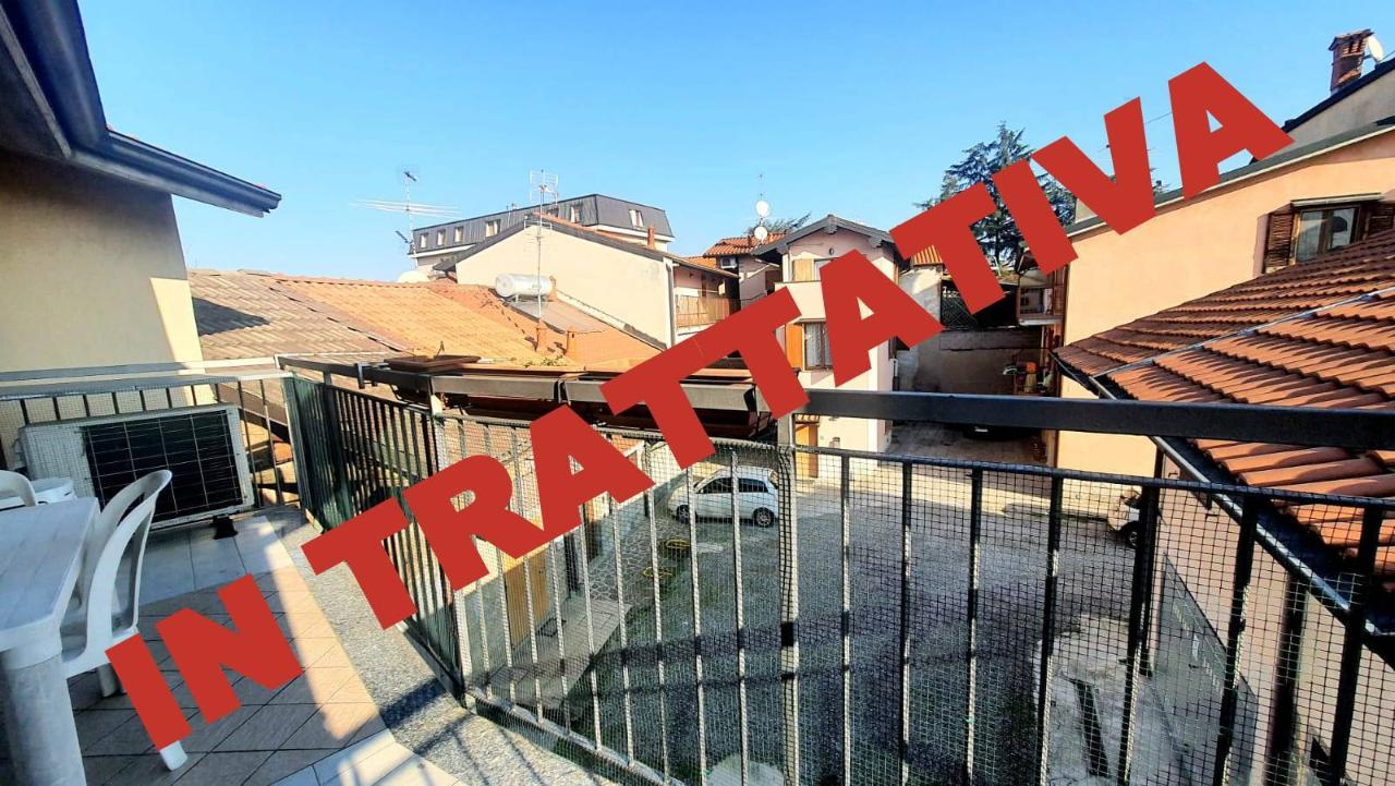 Appartamento in vendita a Trezzano Rosa