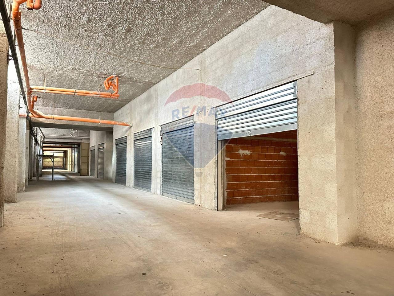 Magazzino in vendita a Villabate