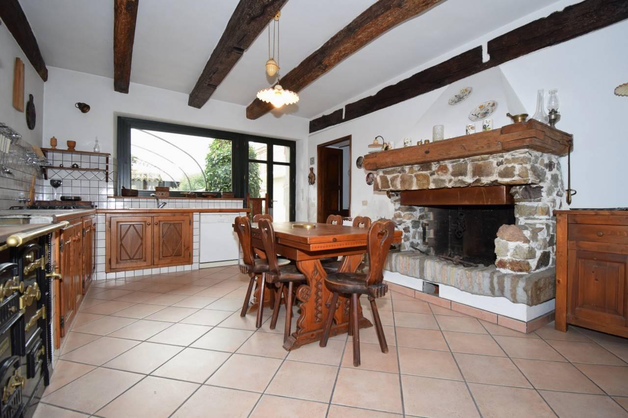 Villa in vendita a Macello