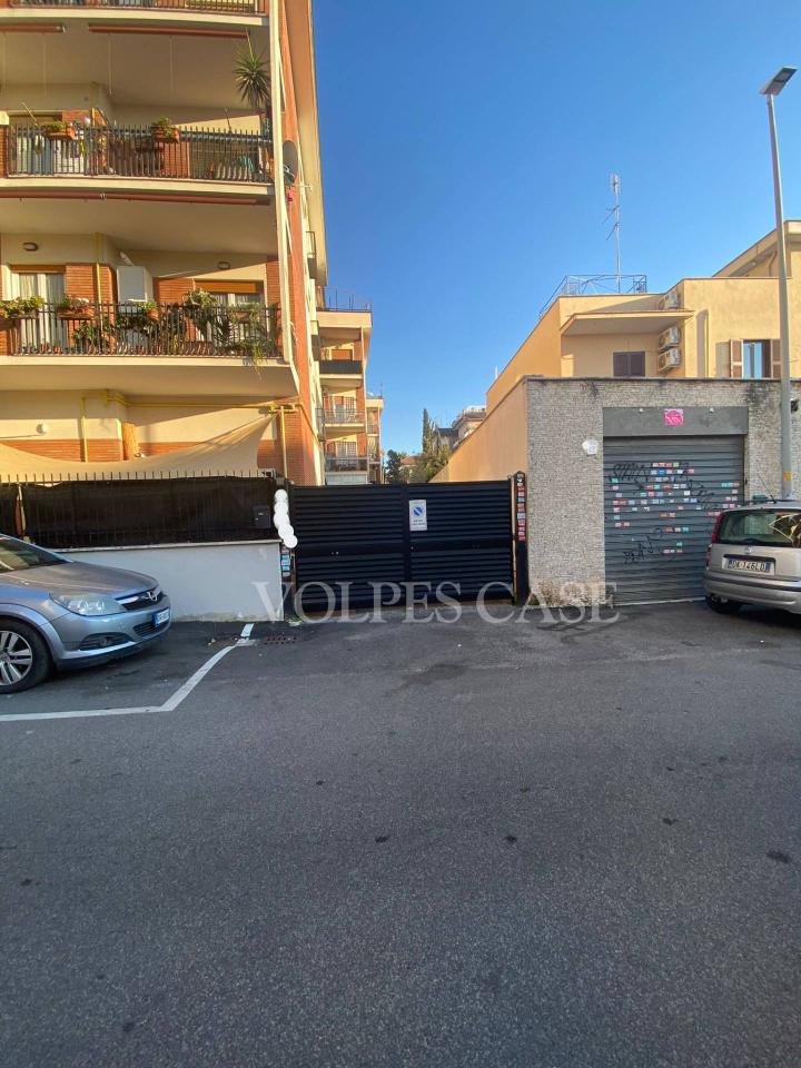 Magazzino in vendita a Roma