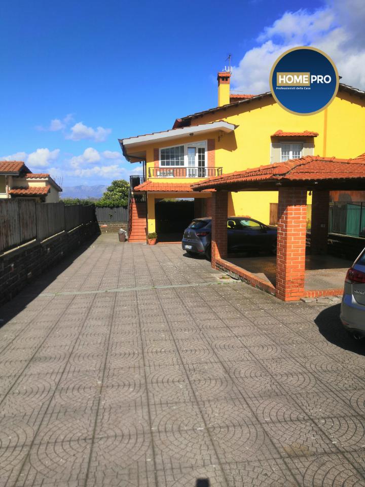 Appartamento in vendita a Lariano