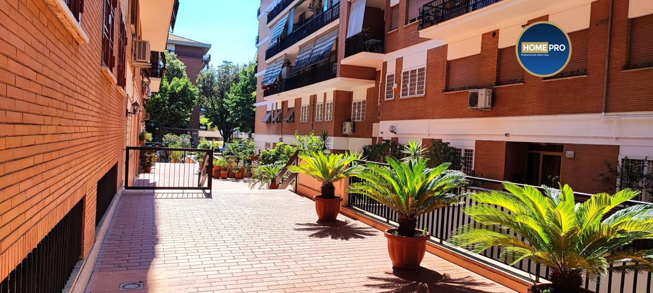 Appartamento in vendita a Roma