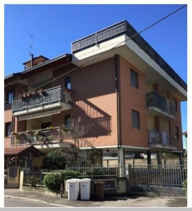 Locale commerciale in vendita a Busto Arsizio