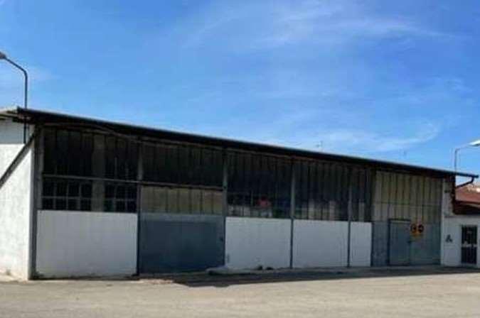 Capannone in vendita a Petriano