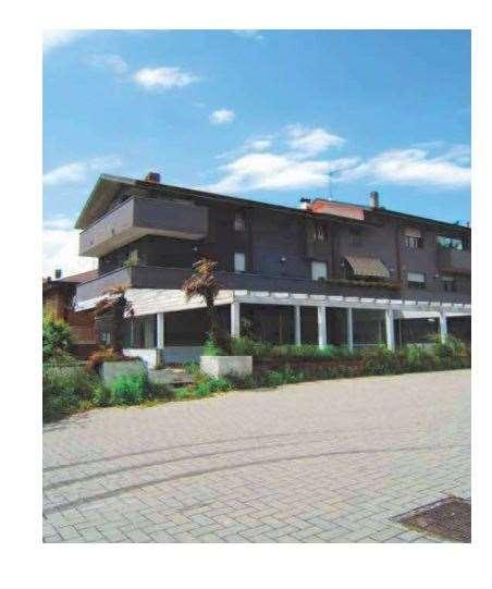 Negozio in vendita a Legnano