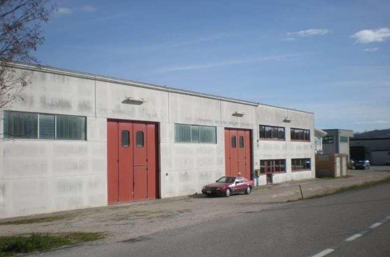 Magazzino in vendita a Urbino