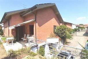 Villa a schiera in vendita a Besnate