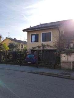 Villa a schiera in vendita a Legnano