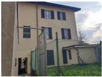 Appartamento in vendita a Gorla Minore