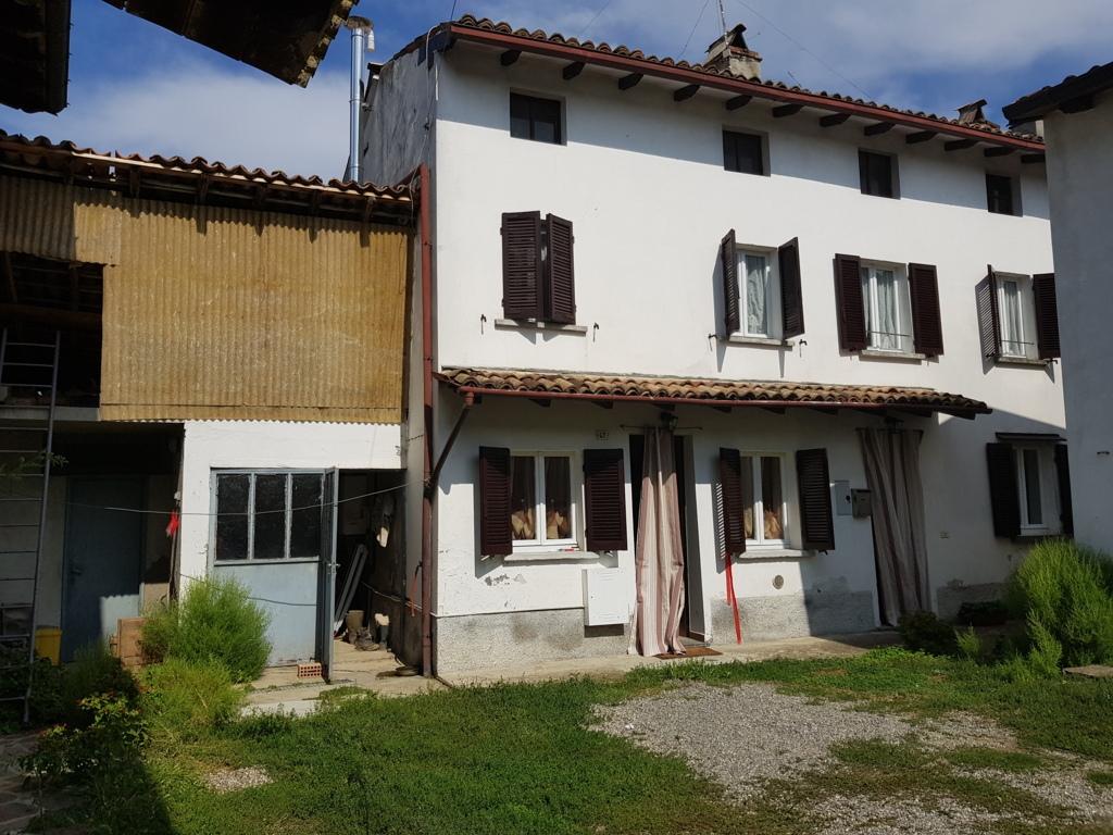 Casa indipendente in vendita a Montu' Beccaria