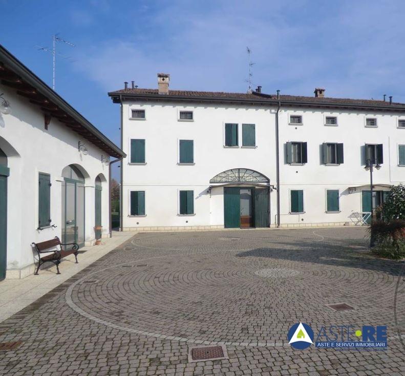 Villa in vendita a Bomporto