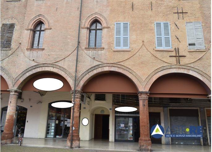 Negozio in vendita a Carpi