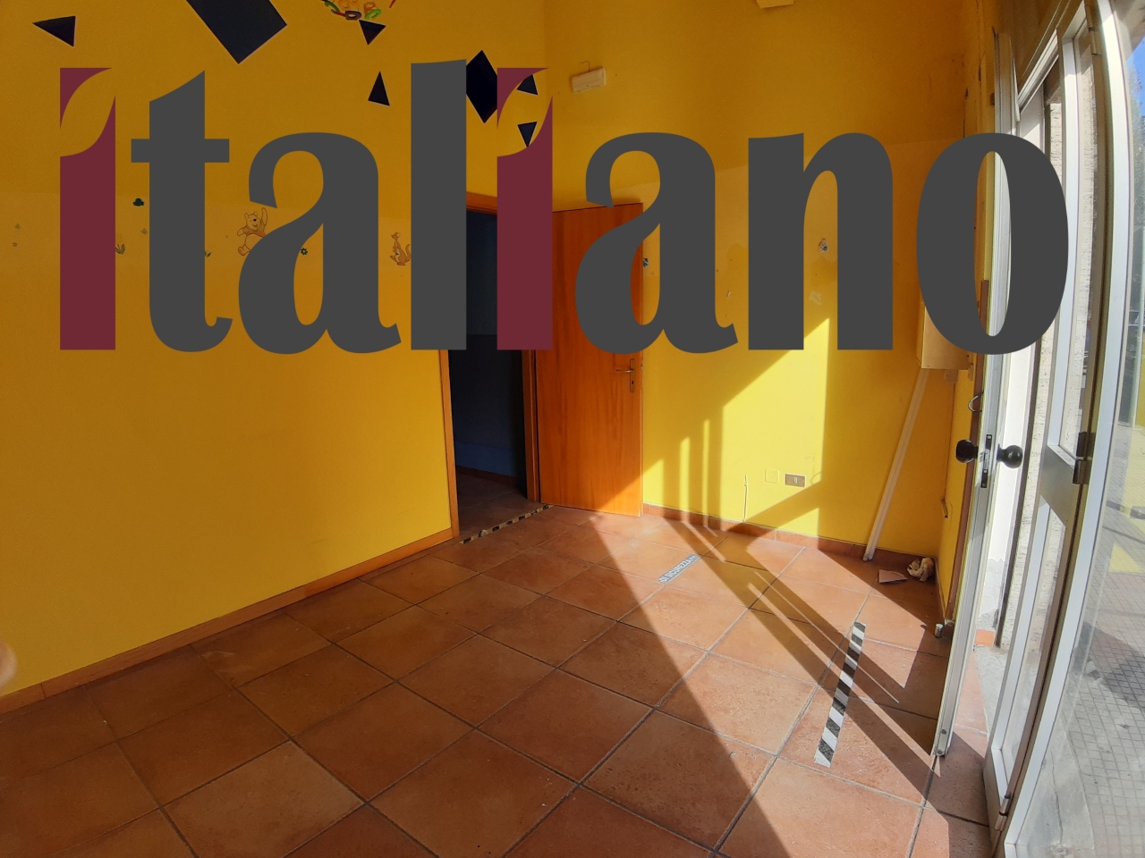 Locale commerciale in vendita a Milazzo