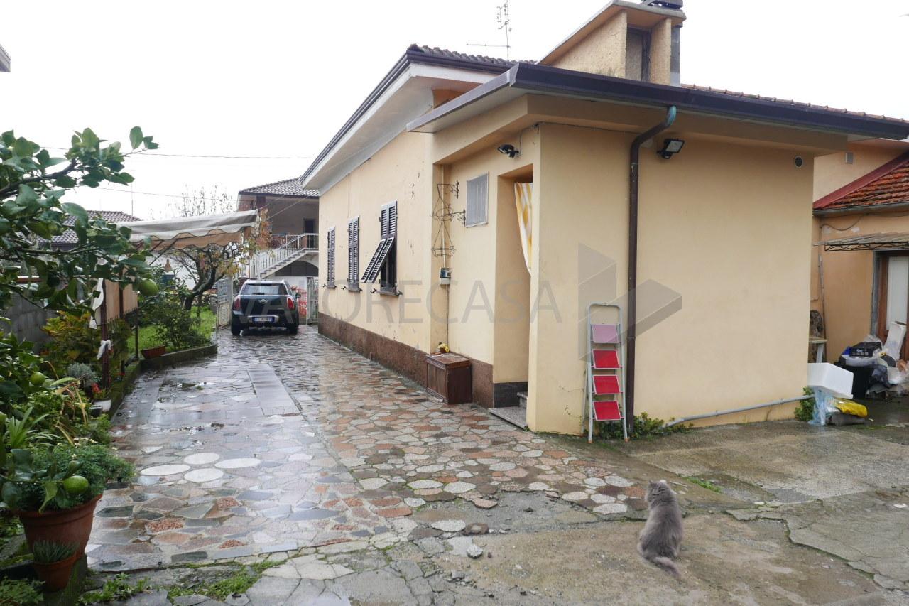 Casa indipendente in vendita a Carrara