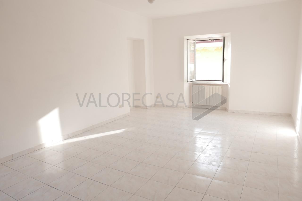 Appartamento in vendita a Carrara