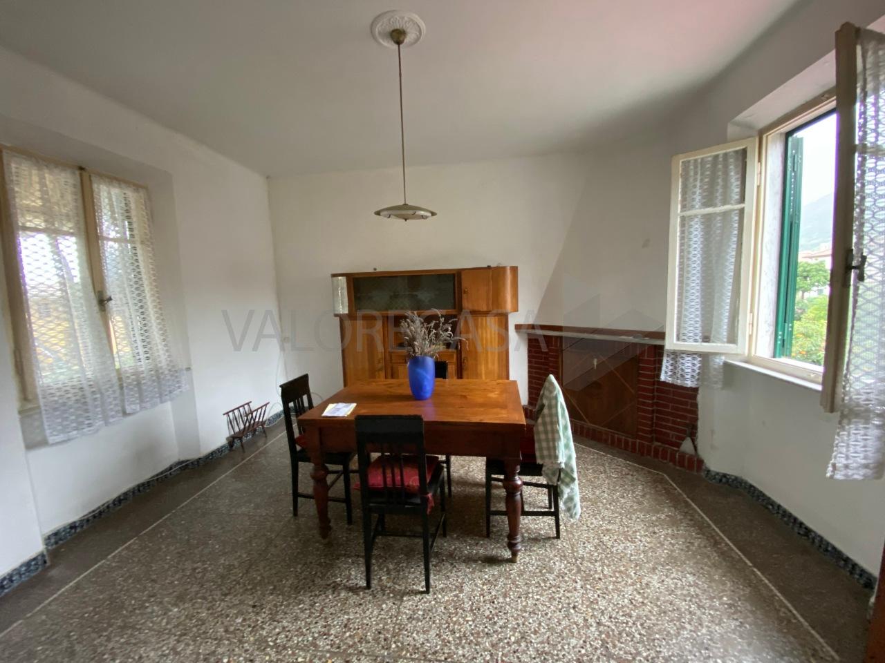 Villa a schiera in vendita a Carrara