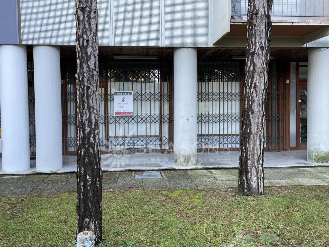 Negozio in vendita a Lignano Sabbiadoro