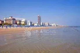 Locale commerciale in vendita a Jesolo