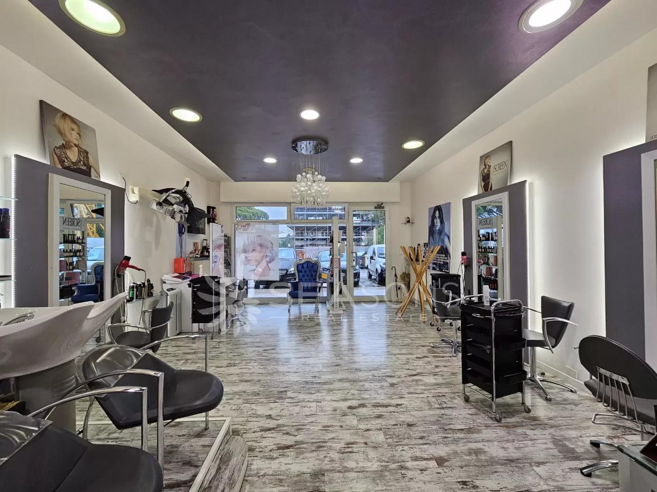 Locale commerciale in vendita a Jesolo