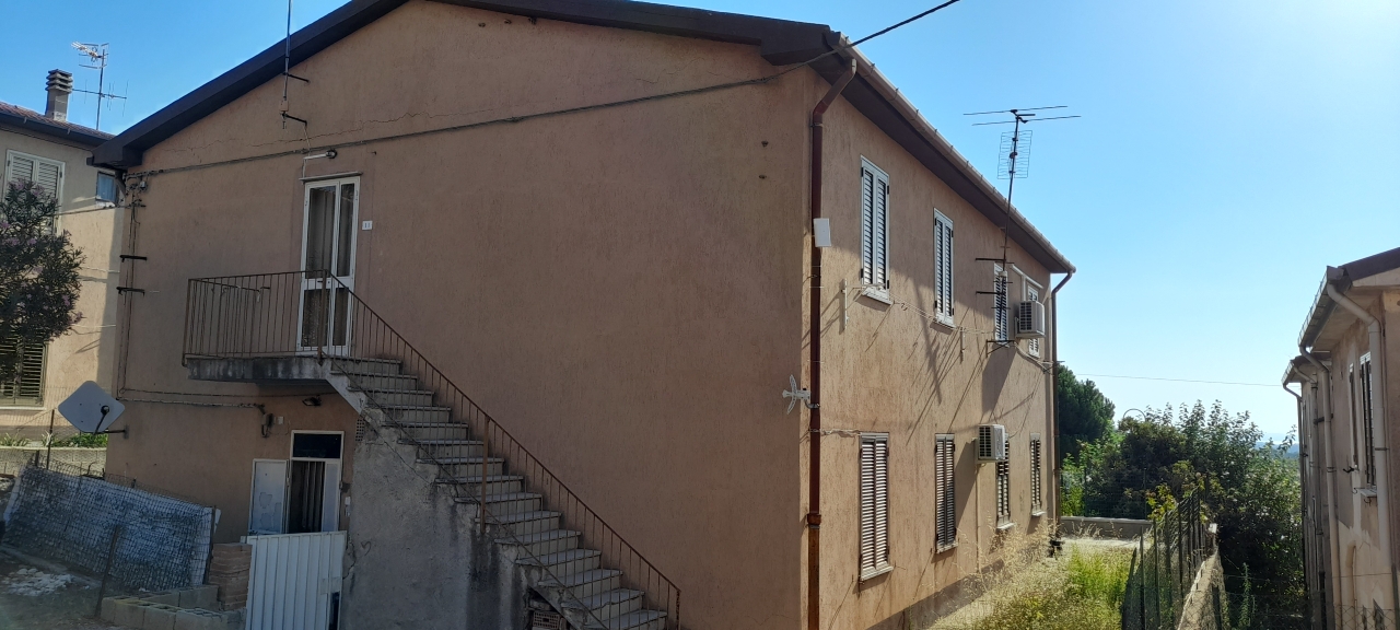 Appartamento in vendita a Sellia Marina