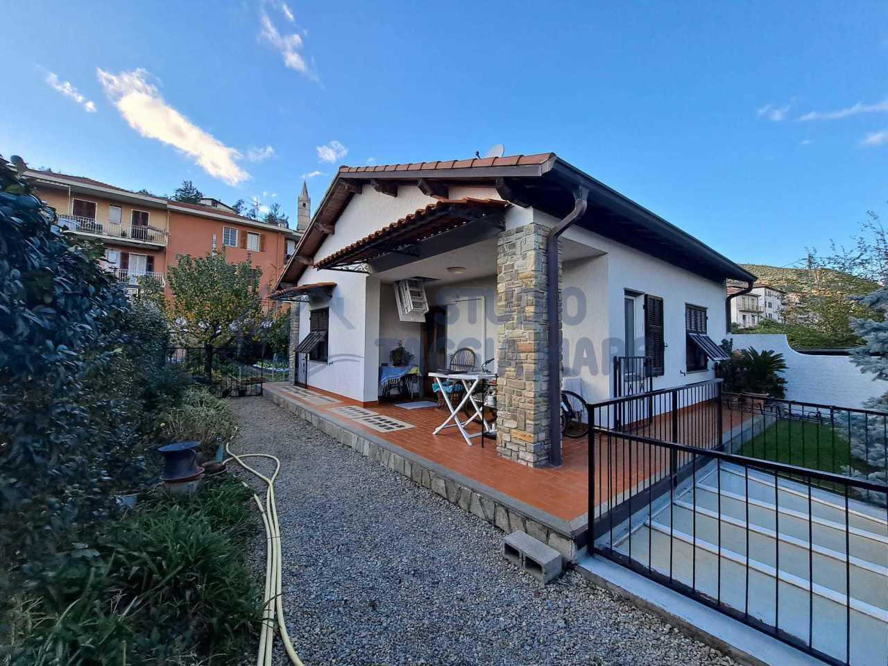 Casa indipendente in vendita a Taggia