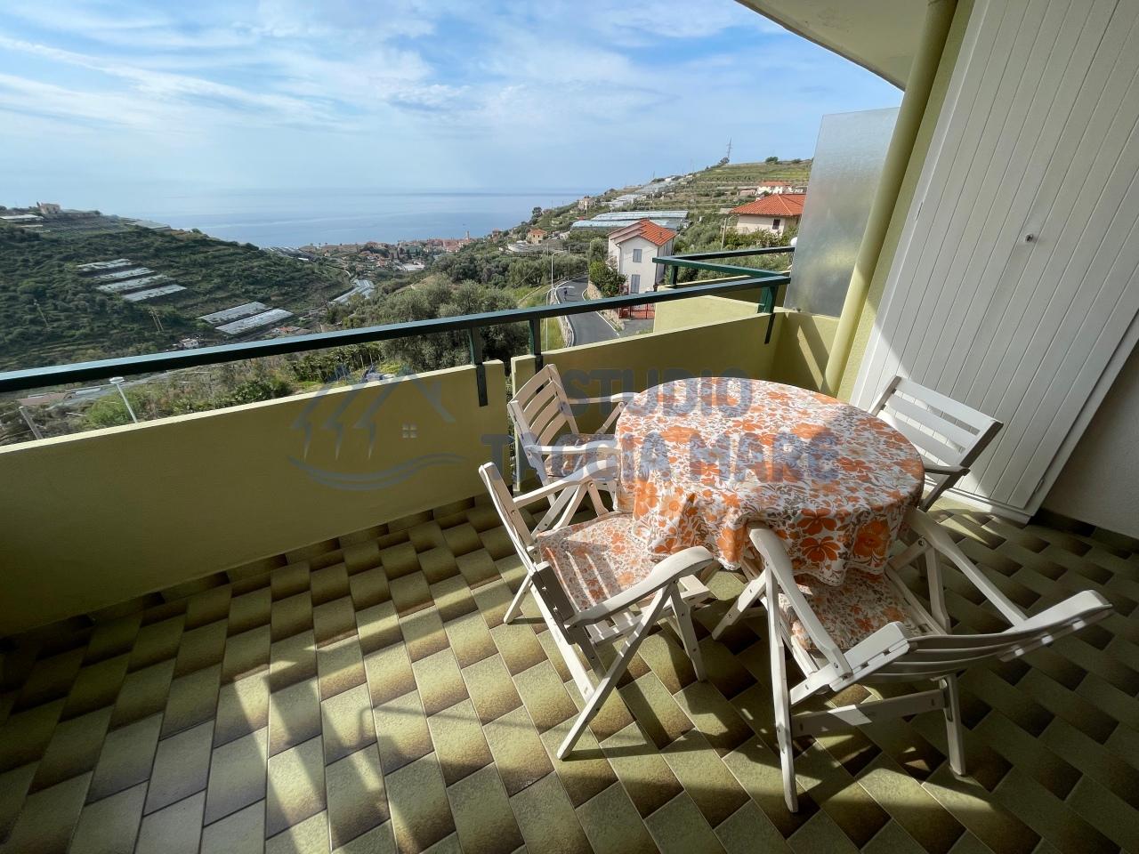 Appartamento in vendita a Pompeiana