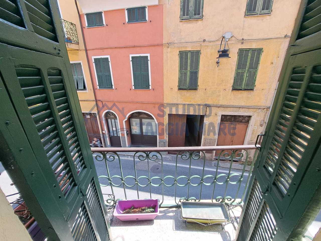 Appartamento in vendita a Badalucco