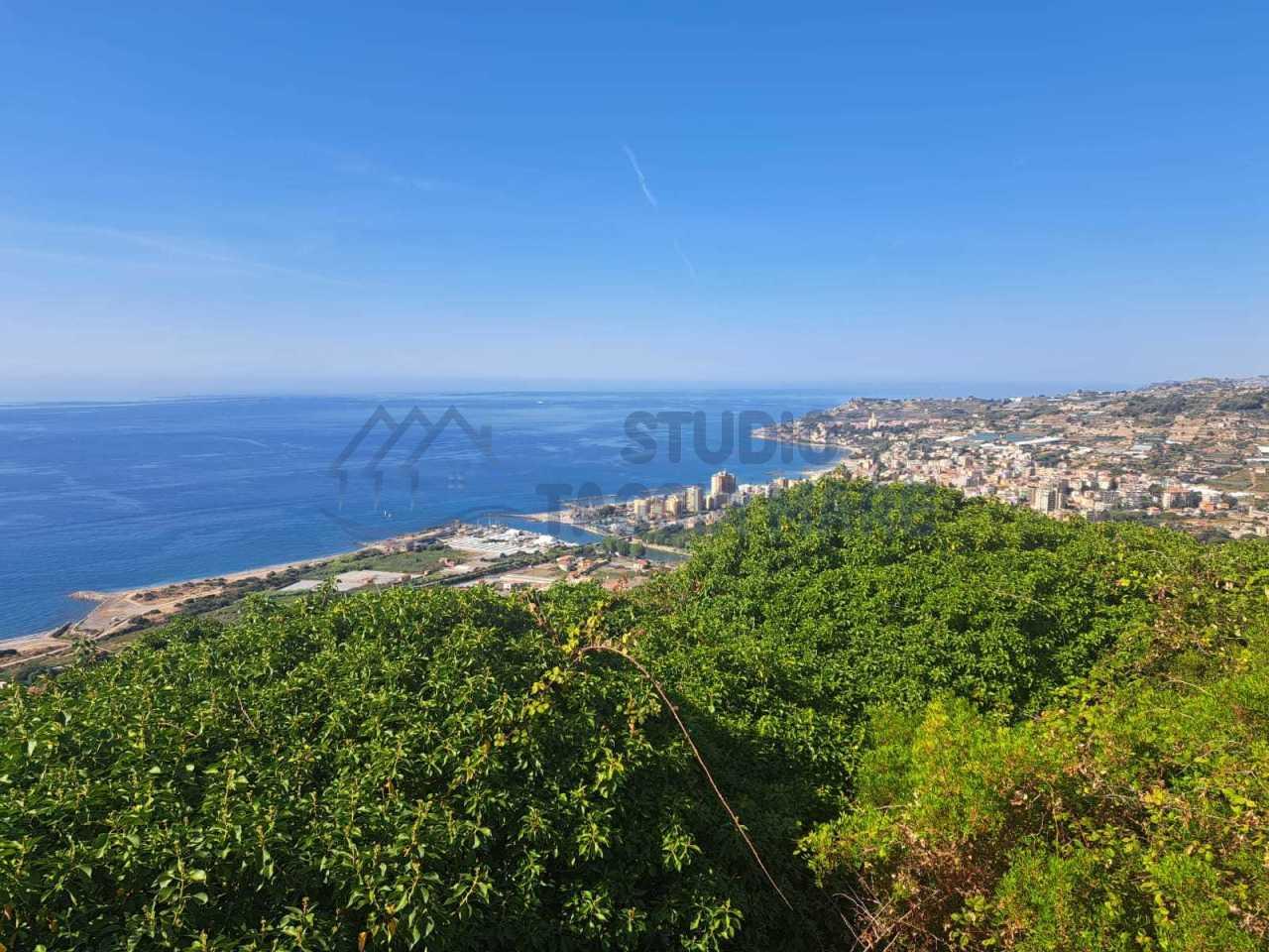 Casa indipendente in vendita a Riva Ligure