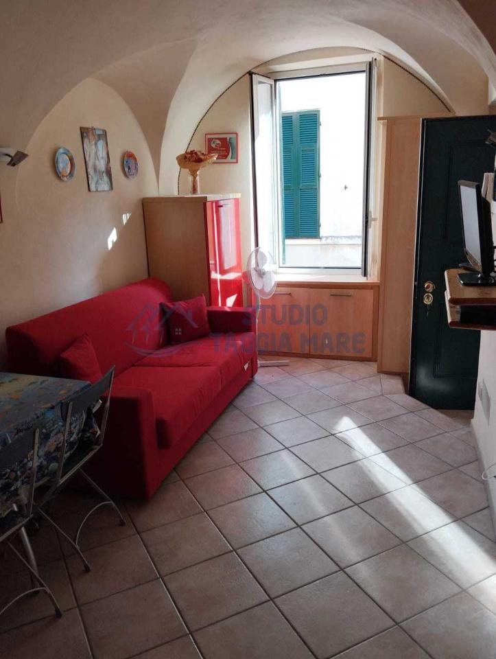 Appartamento in vendita a Riva Ligure