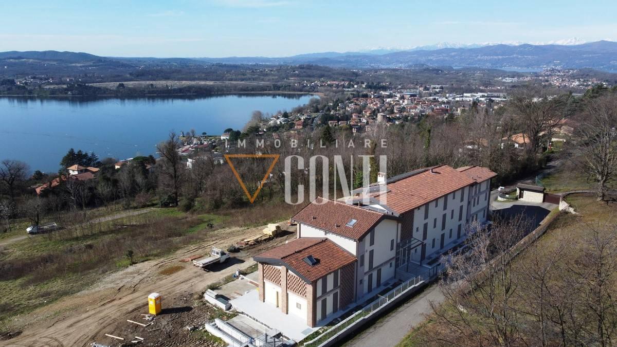 Appartamento in vendita a Comerio
