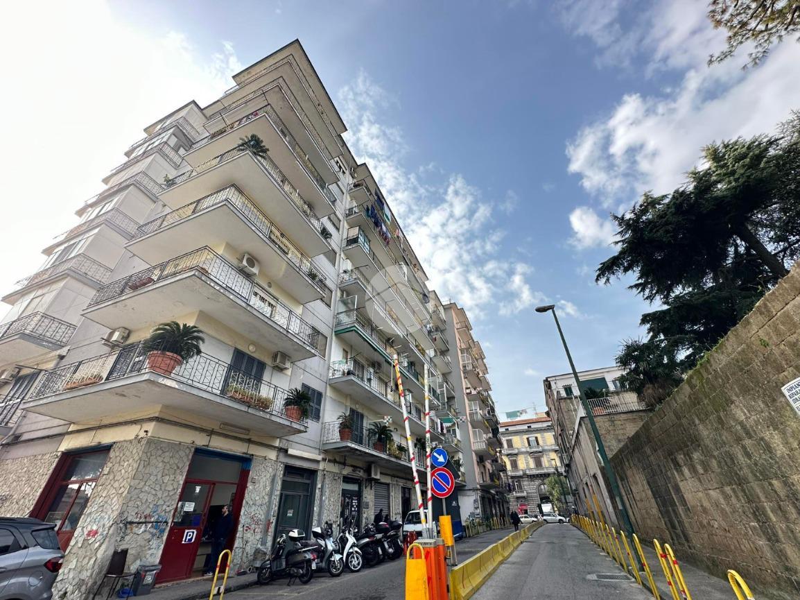Appartamento in vendita a Napoli