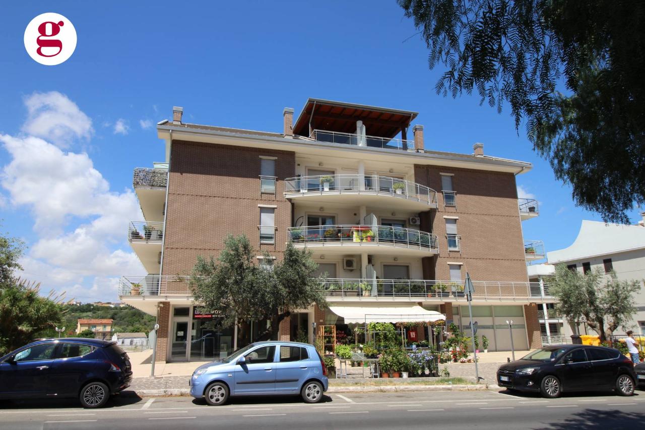 Negozio in affitto a Vasto