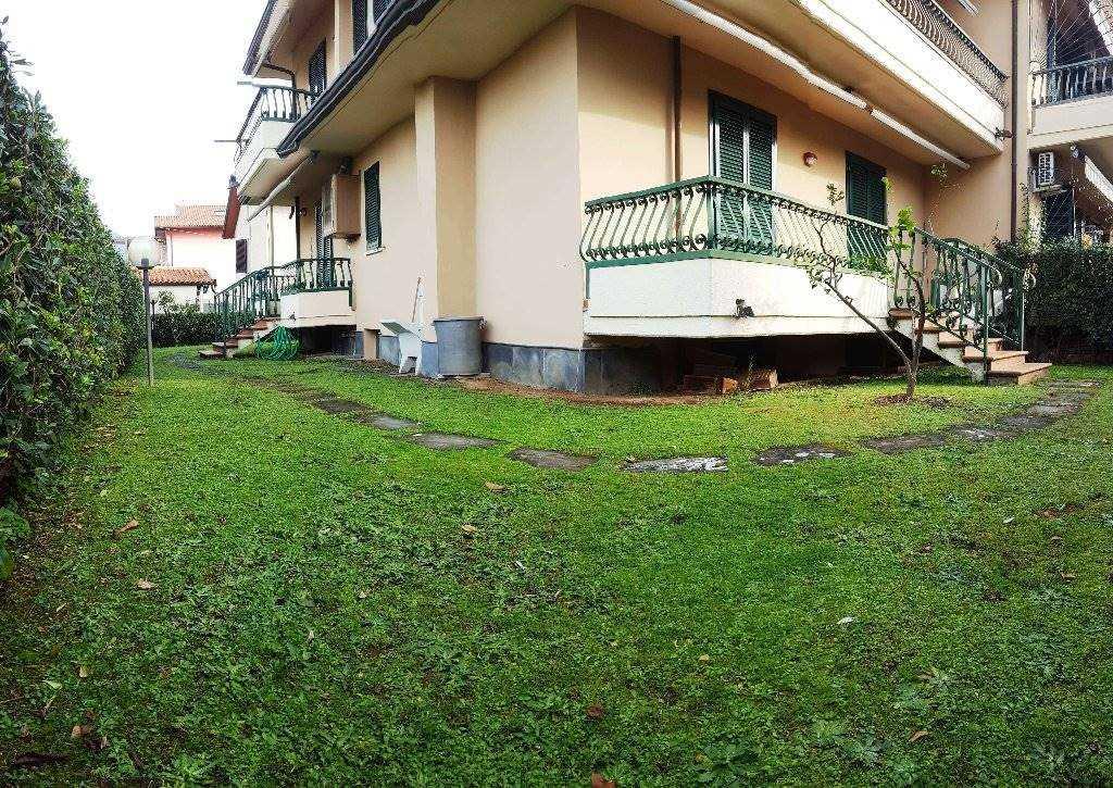 Villa unifamiliare in vendita a Massa