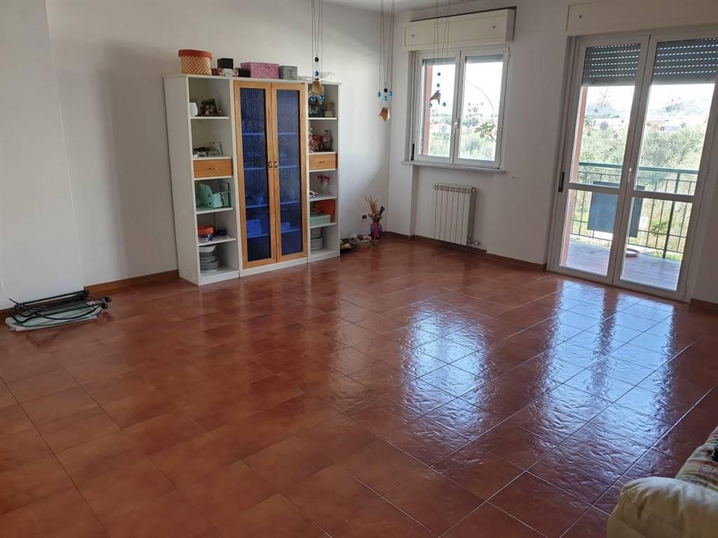 Appartamento in vendita a Massa