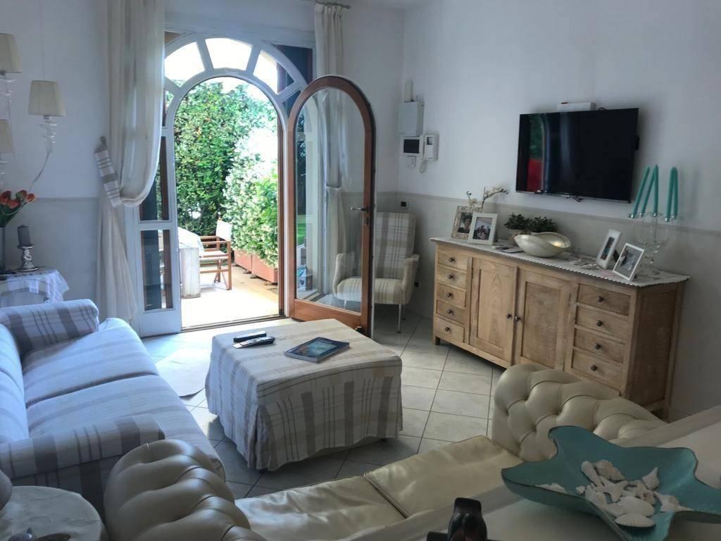 Appartamento in vendita a Massa