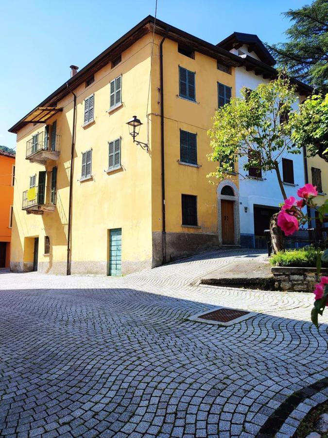 Casa indipendente in vendita a Claino Con Osteno