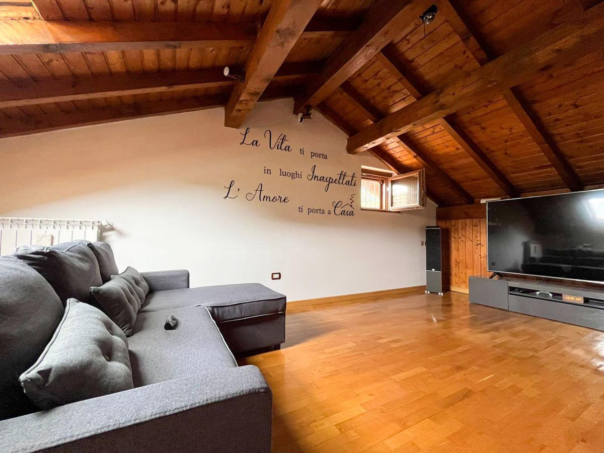 Villa a schiera in vendita a Centro Valle Intelvi