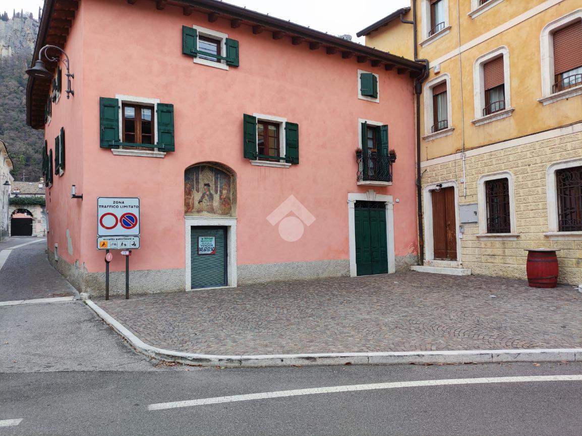 Ufficio in vendita a Affi