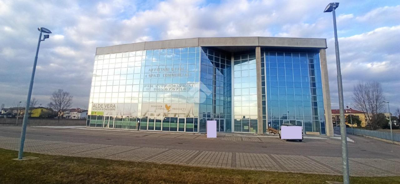 Ufficio in affitto a Nogarole Rocca