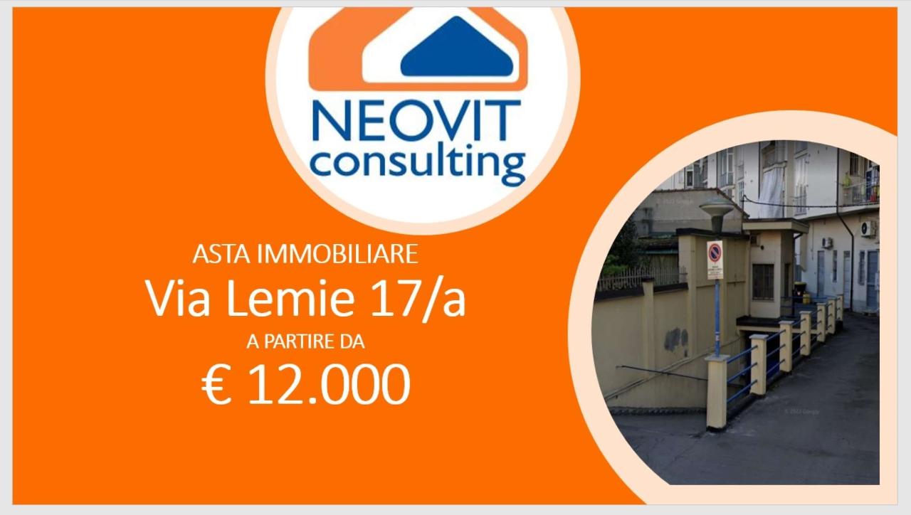 Magazzino in vendita a Torino