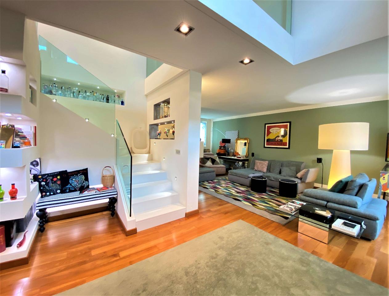 Villa bifamiliare in vendita a Pontedera