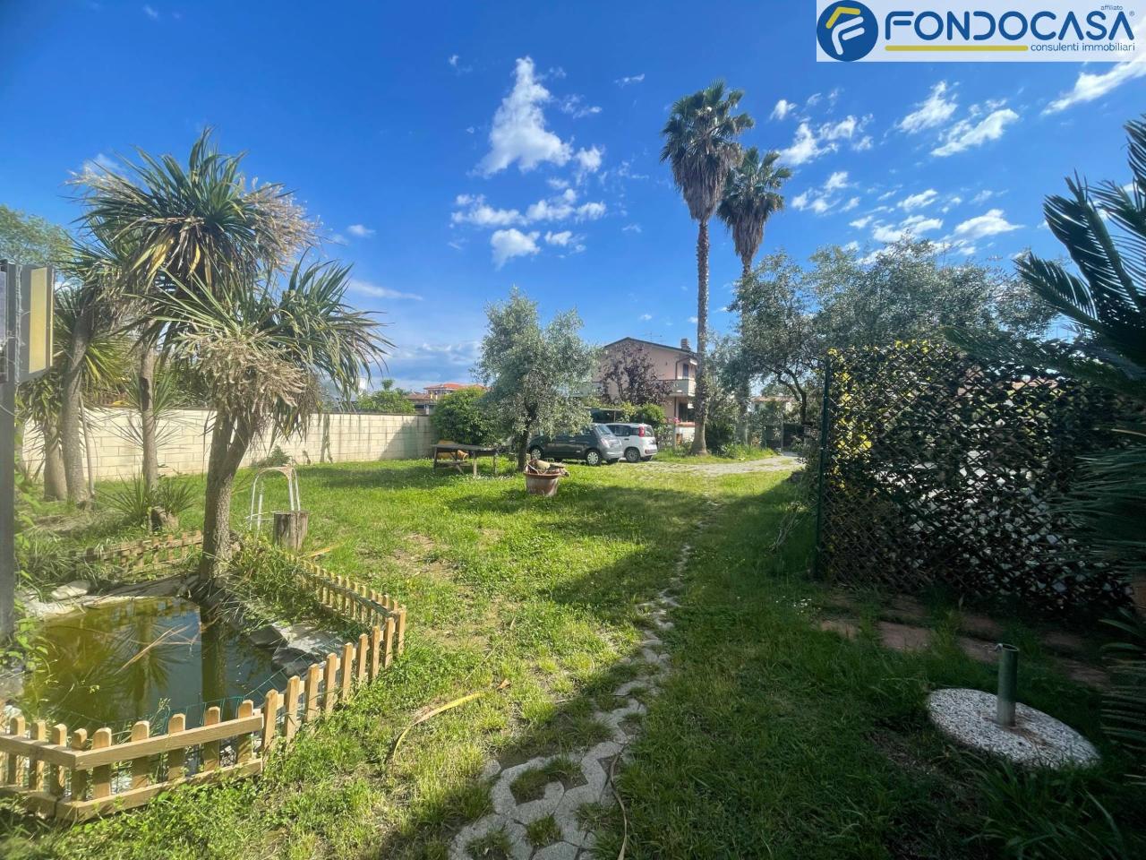 Appartamento in vendita a Massa