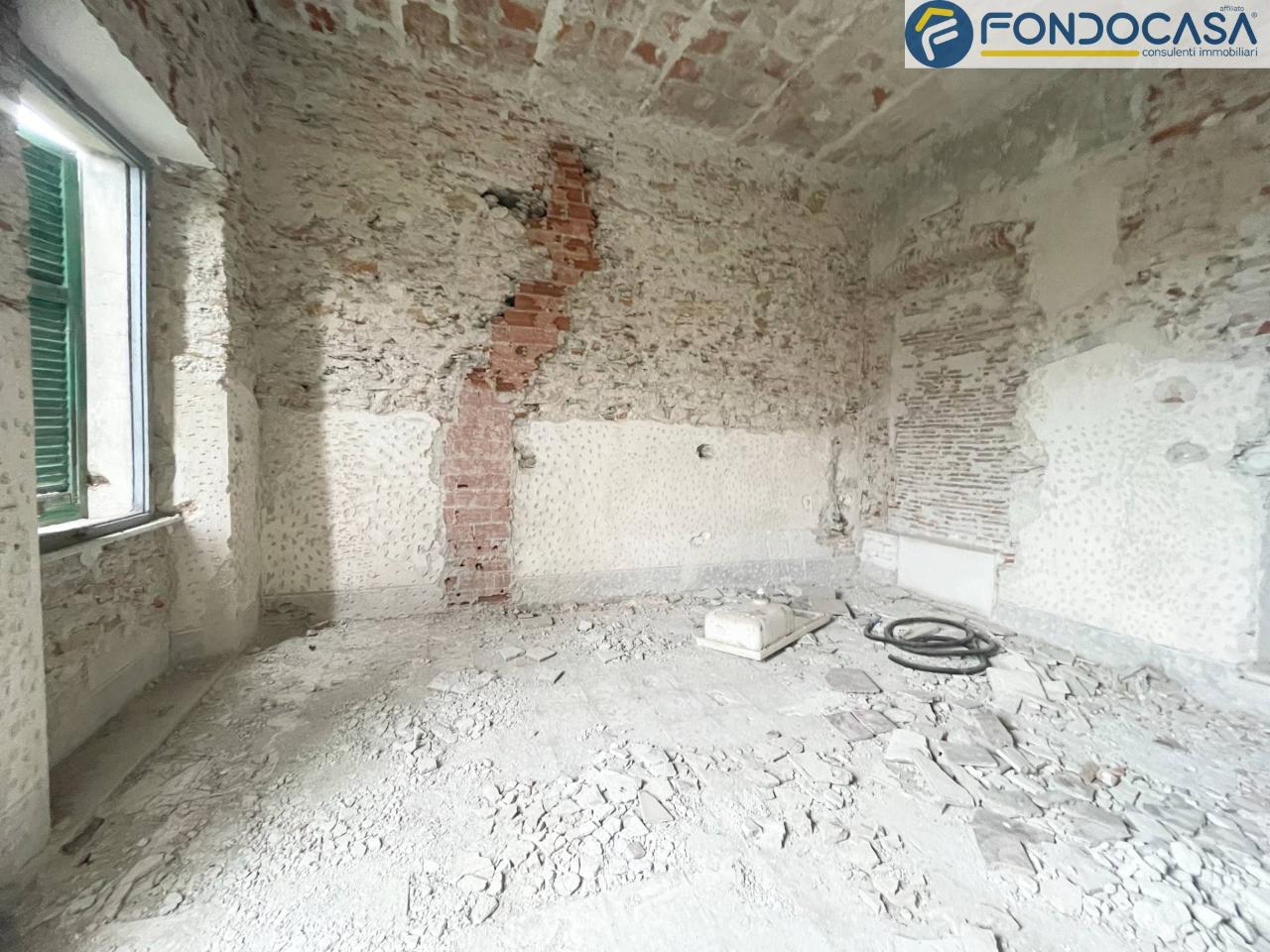 Appartamento in vendita a Massa