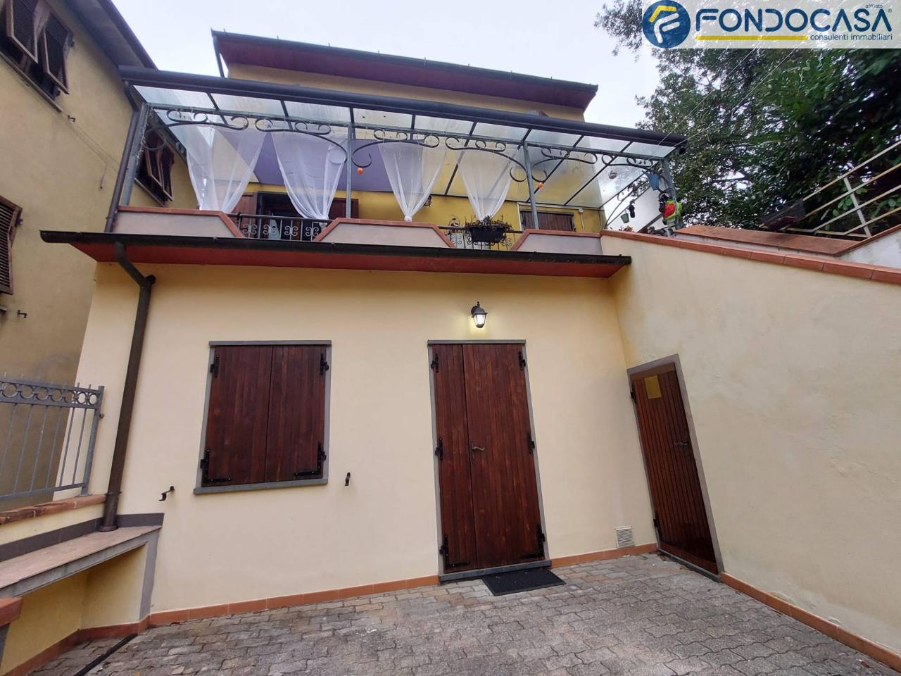 Casa indipendente in vendita a Montignoso